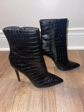 Wild Diva | Shoes | Wild Diva Lounge Chic Black Crocembossed Pointed ...